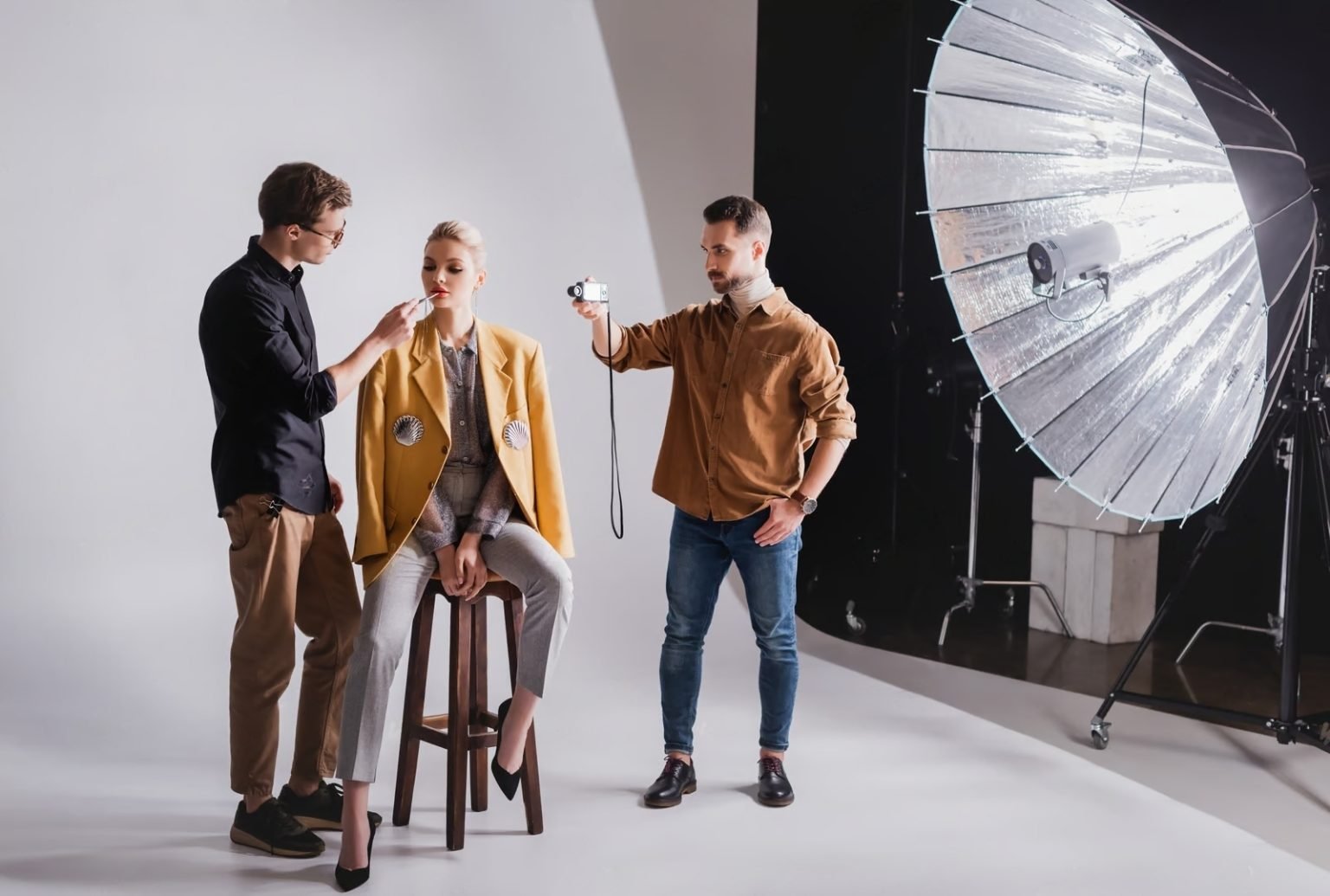 Explore the Benefits of Modeling in Kuwait: Start Your Career with ...